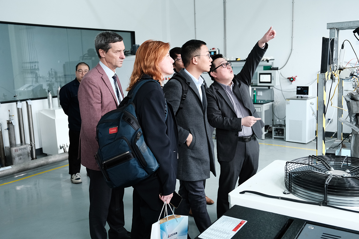 RefineTek | Technologies Refine Future